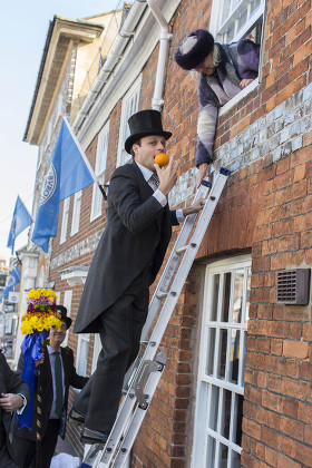 __COUNT__ imágenes de Tutti Day, Hocktide ceremony, Hungerford ...