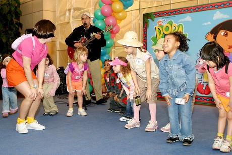 Dora Explorer Children Taking Part Doras Editorial Stock Photo - Stock ...