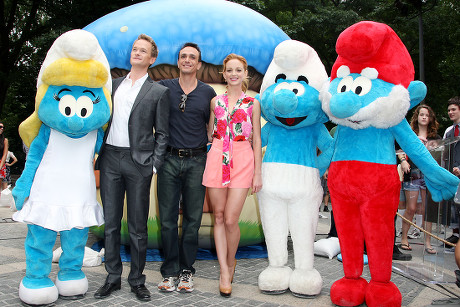 Smurfs Stars Kick Off Smurfs Week in Central Park, New York, America ...