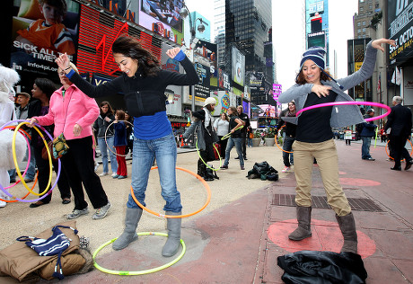 Cirque Du Soleil's Wintuk Hula Hoop Event in Times Square, New York ...