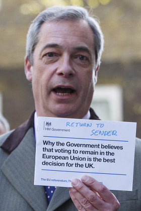 __COUNT__ Nigel Farage hands back EU leaflet to 10 Downing Street ...
