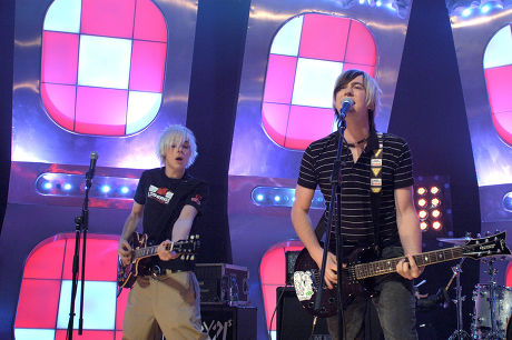 'MINISTRY OF MAYHEM' TV PROGRAMME, BRITAIN - 10 DEC 2005 Stock Pictures ...