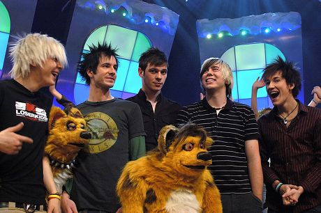 'MINISTRY OF MAYHEM' TV PROGRAMME, BRITAIN - 10 DEC 2005 Stock Pictures ...