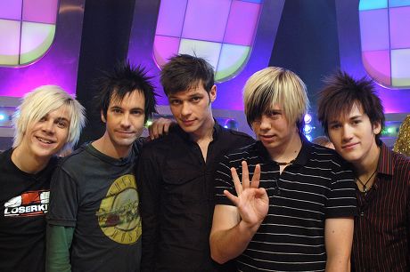 'MINISTRY OF MAYHEM' TV PROGRAMME, BRITAIN - 10 DEC 2005 Stock Pictures ...