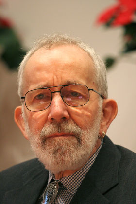 J Robin Warren Editorial Stock Photo - Stock Image | Shutterstock