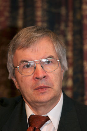 J Robin Warren Editorial Stock Photo - Stock Image | Shutterstock