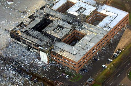 __COUNT__ AERIAL VIEWS OF THE BUNCEFIELD FUEL DEPOT EXPLOSION, HEMEL ...