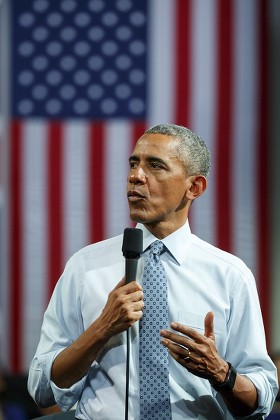 Barack Obama Holding Qa Session Lindley Editorial Stock Photo - Stock ...