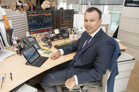 Moneymail Fidelity Investments Fund Manager Aruna Editorial Stock Photo ...