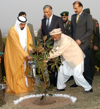 Sheikh Khalifa Bin Zayed Al Nahyan Editorial Stock Photo - Stock Image ...