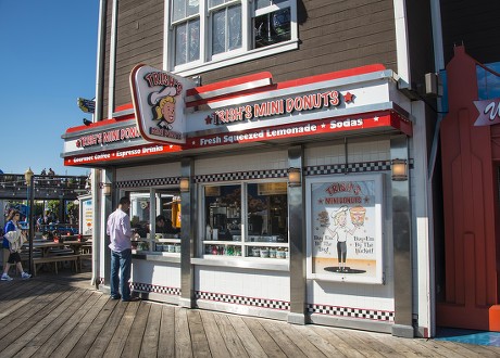 77 Fast food outdoor restaurant Stock Pictures, Editorial Images and ...