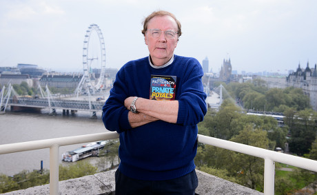 __COUNT__ imágenes de James Patterson 'Private Royals' book photocall ...
