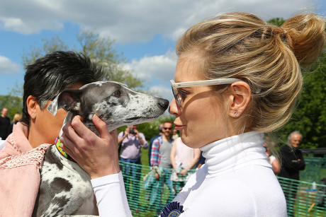 Rachel Riley judging All Dogs Matter Dog Show, Hampstead Heath, London ...