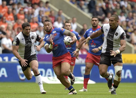 Salford Red Devils Junior Sau Breaks Editorial Stock Photo - Stock ...