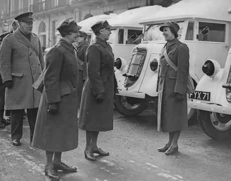 81 Countess of athlone Stock Pictures, Editorial Images and Stock ...