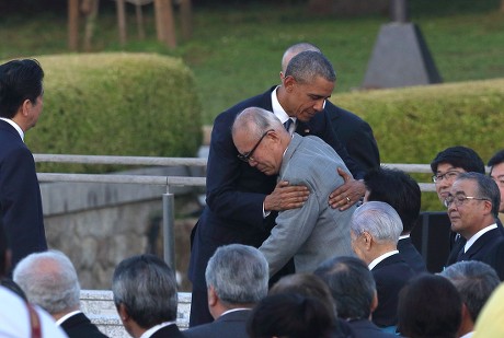 Us President Barack Obama Hugs Atomic Editorial Stock Photo - Stock ...