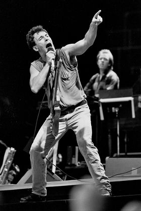 Bruce Springsteen Wembley Stadium Born Usa Editorial Stock Photo ...