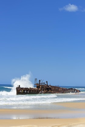 Ss Maheno Wreck Shipwreck On Beach Editorial Stock Photo - Stock Image ...