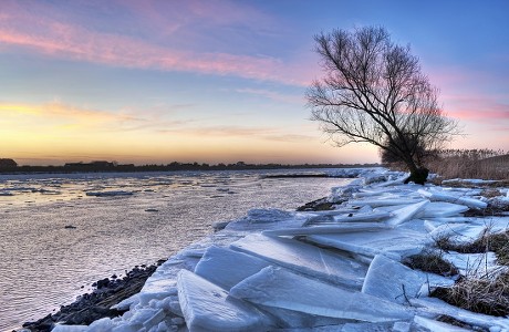 500 Iced river Stock Pictures, Editorial Images and Stock Photos ...