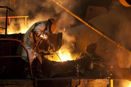 Smelter Worker Wearing Protective Equipment Employee Editorial Stock ...