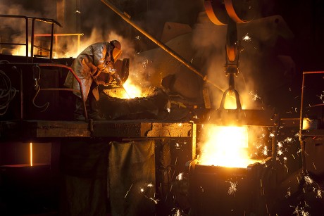 Smelter Worker Wearing Protective Equipment Employee Editorial Stock ...