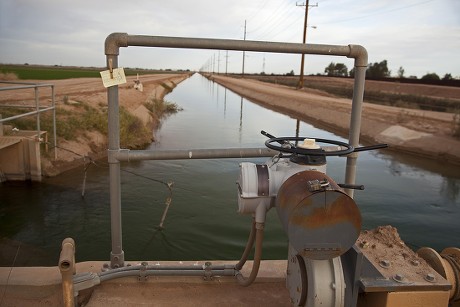250 Irrigation ditch Stock Pictures, Editorial Images and Stock Photos ...
