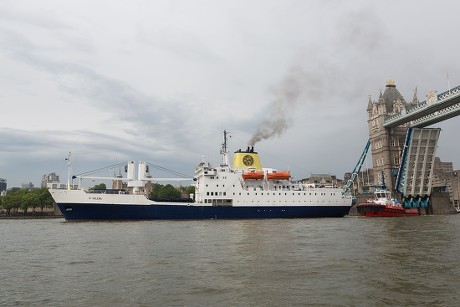 Royal Mail Ship St Helena Arrives Editorial Stock Photo - Stock Image ...