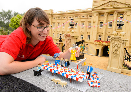 __COUNT__ The Legoland Windsor Resort throws Her Majesty The Queen a ...