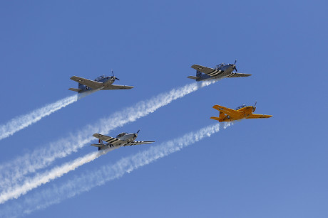 Planes Flyover Track During National Anthem Editorial Stock Photo ...