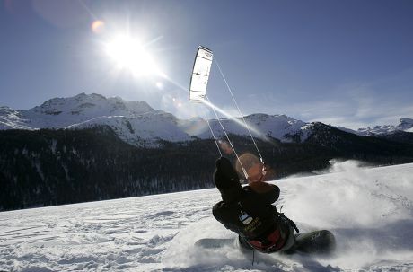 SNOW KITE BOARDING ON SILVAPLANA LAKE, SWITZERLAND - FEB 2006 Stock ...