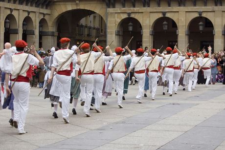 Men Women Perform Traditional Basque Dance Editorial Stock Photo ...