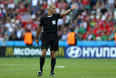 Referee Martin Atkinson During Uefa Euro Editorial Stock Photo - Stock ...