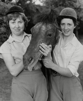 Anne Left Sally Cummings Sisters Being Editorial Stock Photo - Stock ...