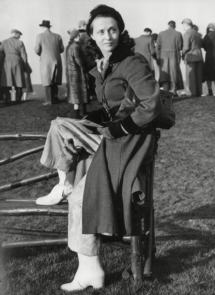 Wife Racehorse Trainer Mrs Calverley Bewicke Editorial Stock Photo ...
