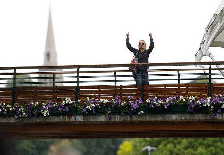 Martina Navratilova Walks Over Bridge Millennium Editorial Stock Photo ...
