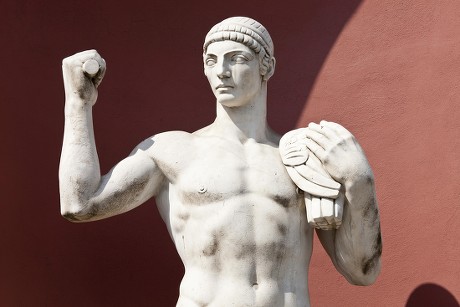 6 Mussolini working Stock Pictures, Editorial Images and Stock Photos ...
