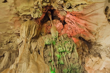 23 Dripstone formations Stock Pictures, Editorial Images and Stock ...
