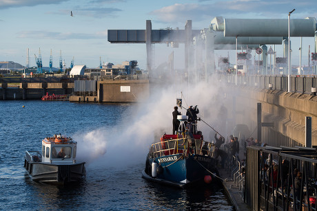 Benedict Cumberbatch Filming On Boat Cardiff Editorial Stock Photo ...