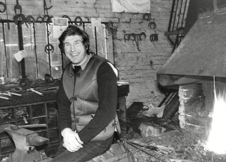 Howard Cooper Blacksmith His Forge Abinger Editorial Stock Photo ...