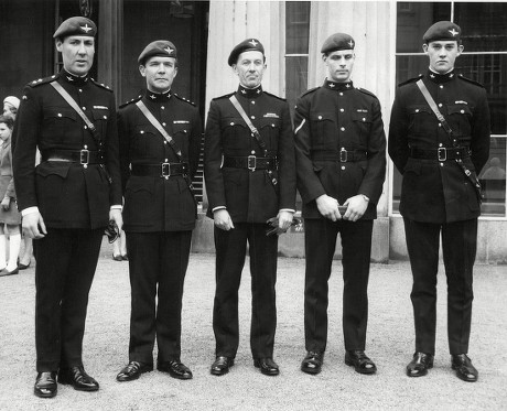 Investiture Buckingham Palace Decorations Members Parachute Editorial ...