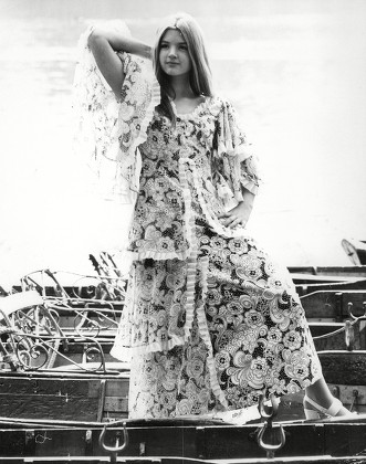 Beatrice Welles 15yearold Model Daughter Actor - Foto de stock de ...