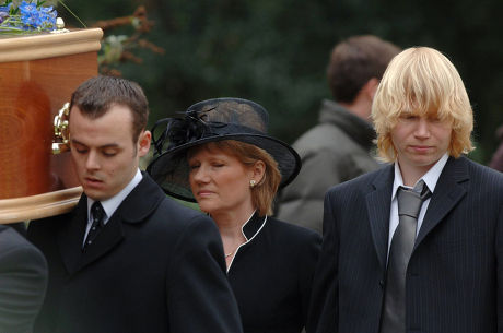 8 THE FUNERAL OF PETER OSGOOD, ST JOHN THE BAPTIST CHURCH, SHEDFIELD ...