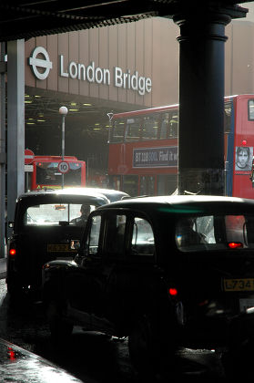__COUNT__ LONDON, BRITAIN - 2006 Stock Pictures, Editorial Images and ...