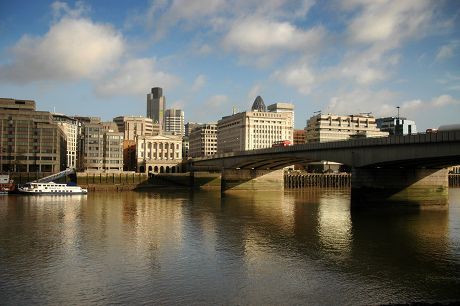__COUNT__ LONDON, BRITAIN - 2006 Stock Pictures, Editorial Images and ...