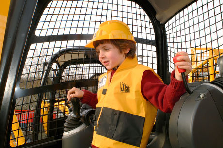 THE NEW DIGGER CHALLENGE IN ASSOCIATION WITH JCB OPENS AT LEGOLAND ...