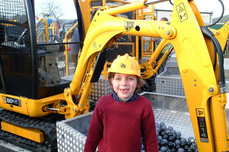THE NEW DIGGER CHALLENGE IN ASSOCIATION WITH JCB OPENS AT LEGOLAND ...