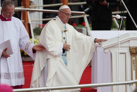 Pope Francis Helped After Falling He Editorial Stock Photo - Stock ...