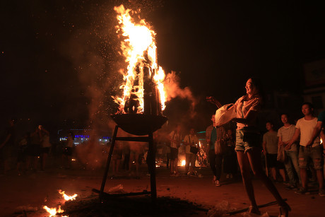 73 Torchlights Stock Pictures, Editorial Images and Stock Photos ...