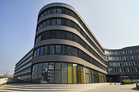 18 Exterior of shape headquarters building Stock Pictures, Editorial ...