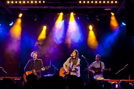 Brooke Fraser New Zealand Singersongwriter Performing Editorial Stock ...